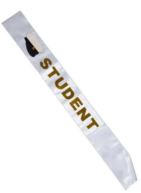 Student Sash vit med guldtext - Studentmössa - Leilas General Store